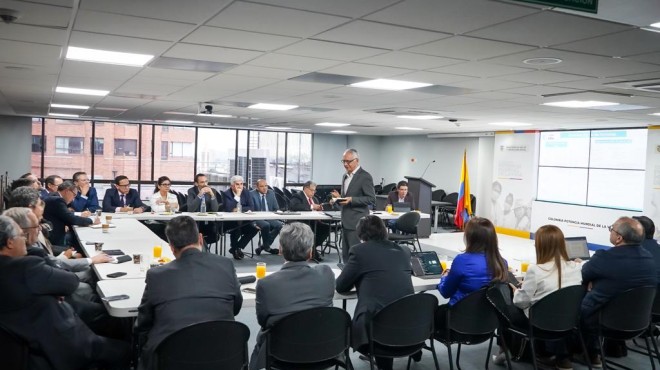 Minsalud Mantiene Diálogo Con 20 Gerentes De Las Eps Para Atender